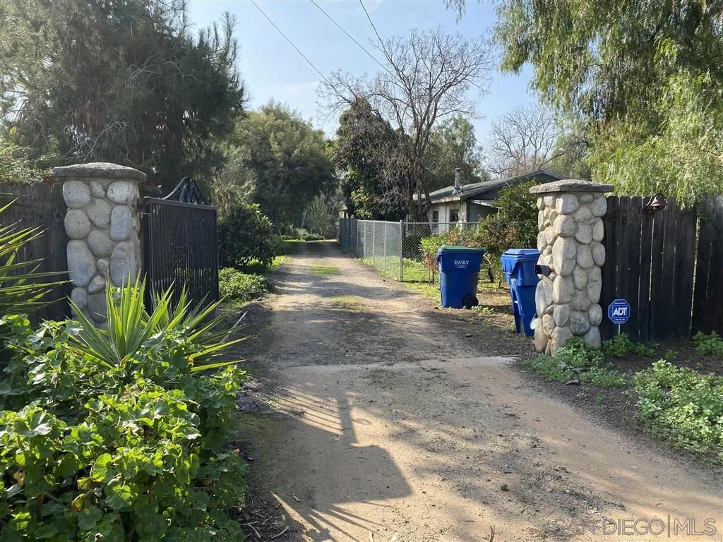 10634-36 Valle Vista Rd, Lakeside, CA 92040 - See Est. Value, Schools ...