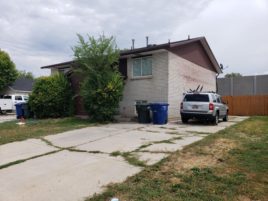 3395 S Mockingbird Way, West Valley City, UT 84119 - See Est. Value ...