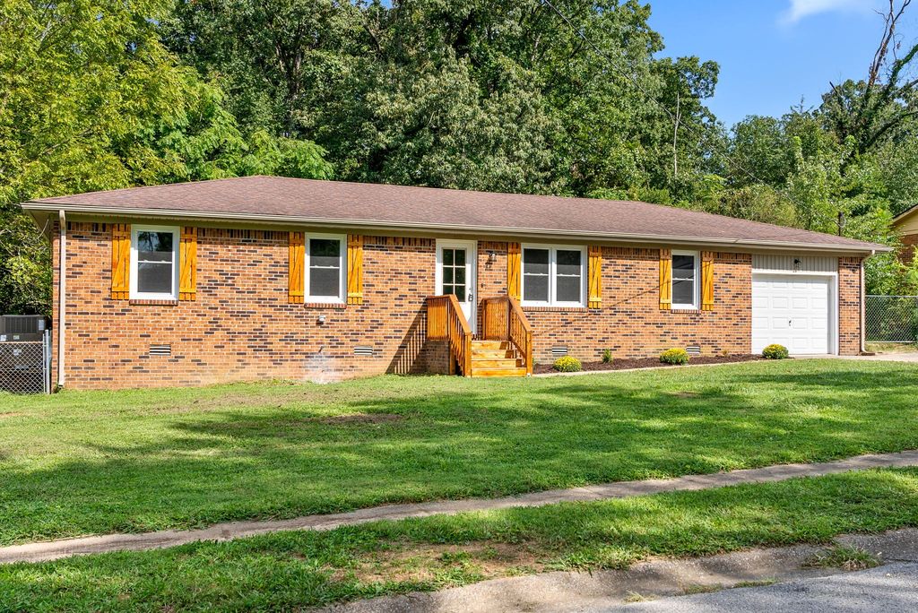 3616 Bahama Dr, Hopkinsville, KY 42240 - See Est. Value, Schools & More