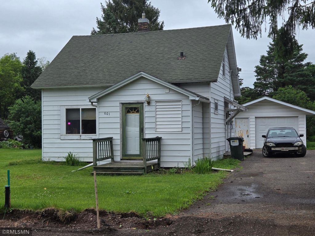 601 E Park Ave, Luck, WI 54853 - See Est. Value, Schools & More