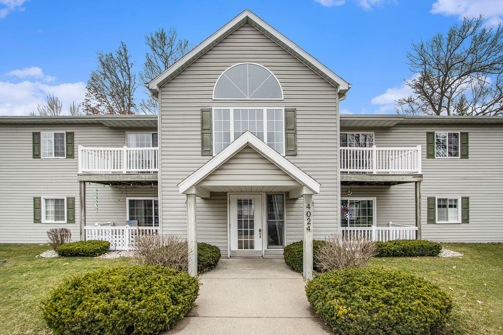 4024 W Centre Ave #220, Portage, MI 49024 - See Est. Value, Schools & More