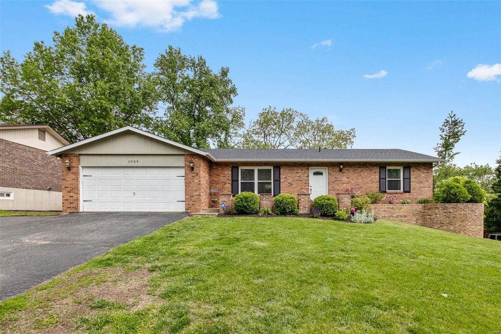 1939 Miller Rd, Imperial, MO 63052 | Trulia