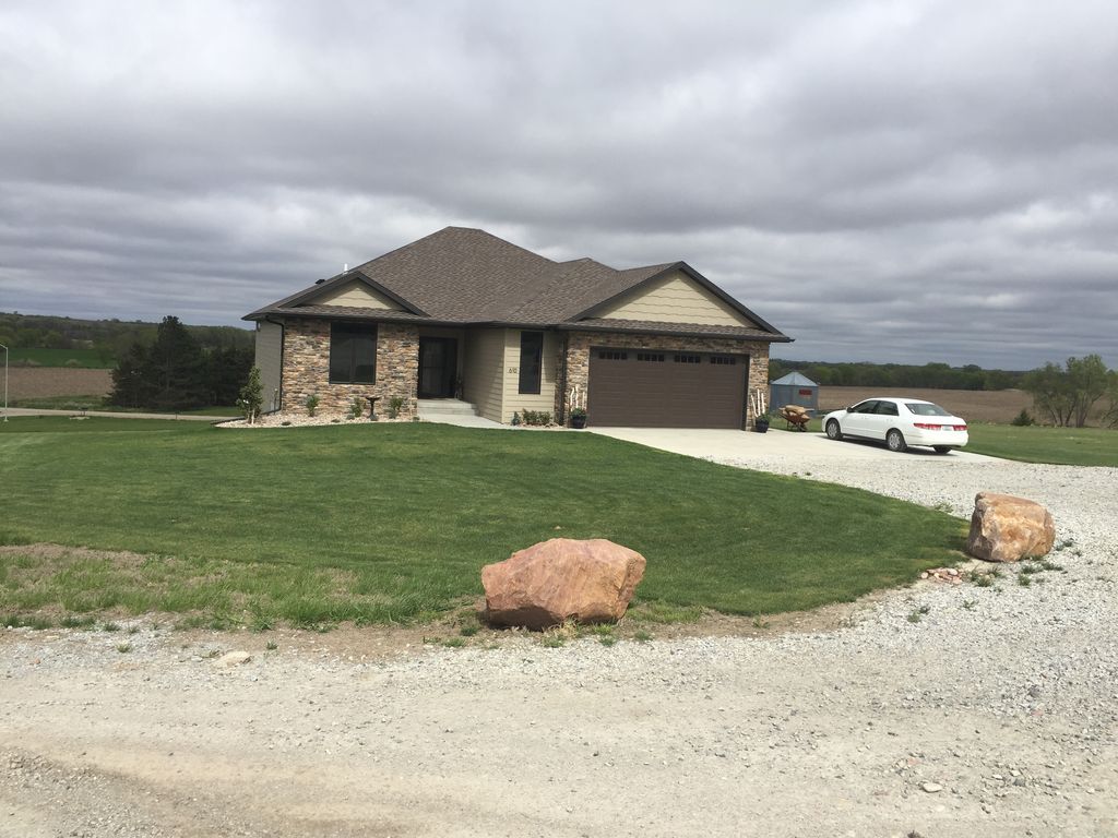 610 Freeman Cir, Adams, NE 68301 | Trulia
