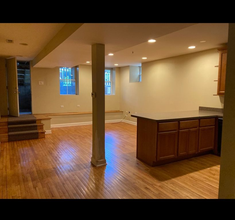 2642 N Ashland Ave #1, Chicago, IL 60614 | Trulia