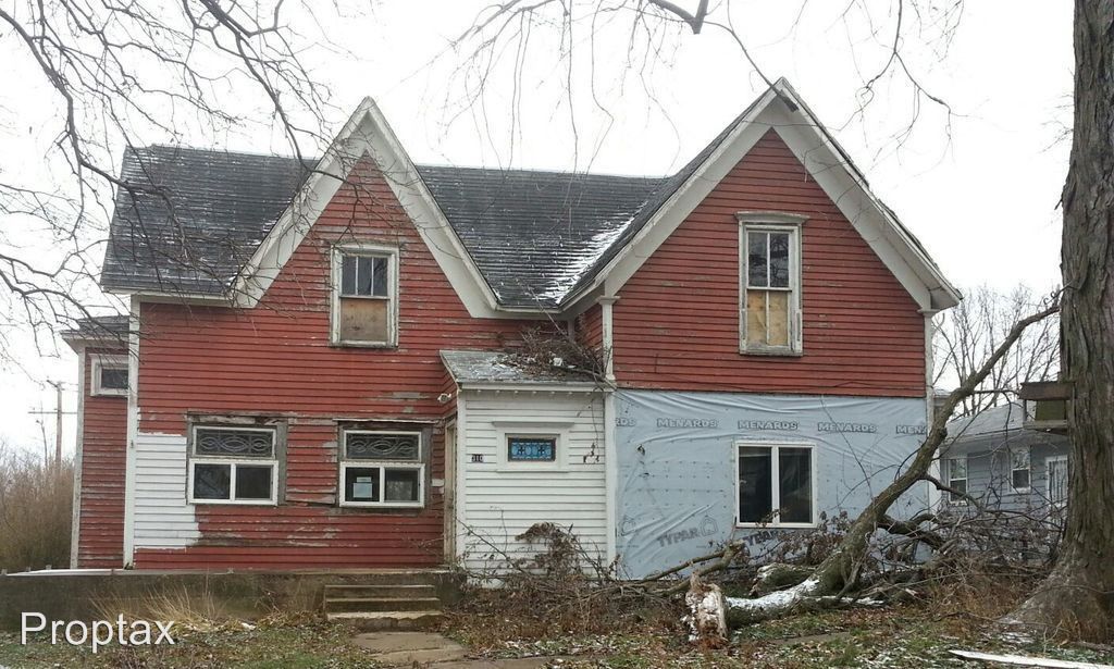 310 Catherine St, Radcliffe, IA 50230 - See Est. Value, Schools & More