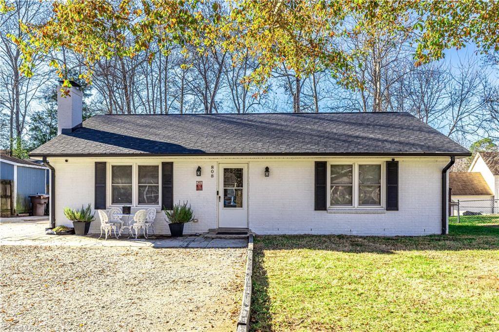 808 Pine Ridge Dr, Greensboro, NC 27406 - See Est. Value, Schools & More