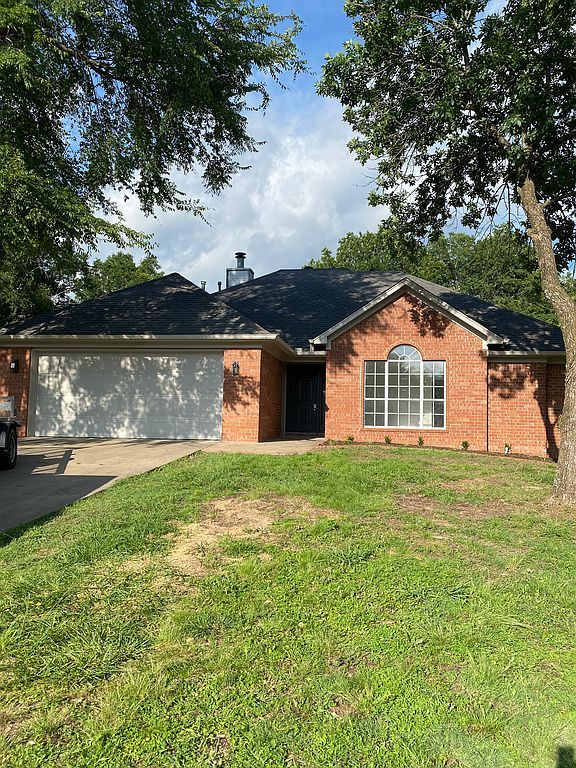 2140 Maplewood Dr, Conway, AR 72032 - See Est. Value, Schools & More