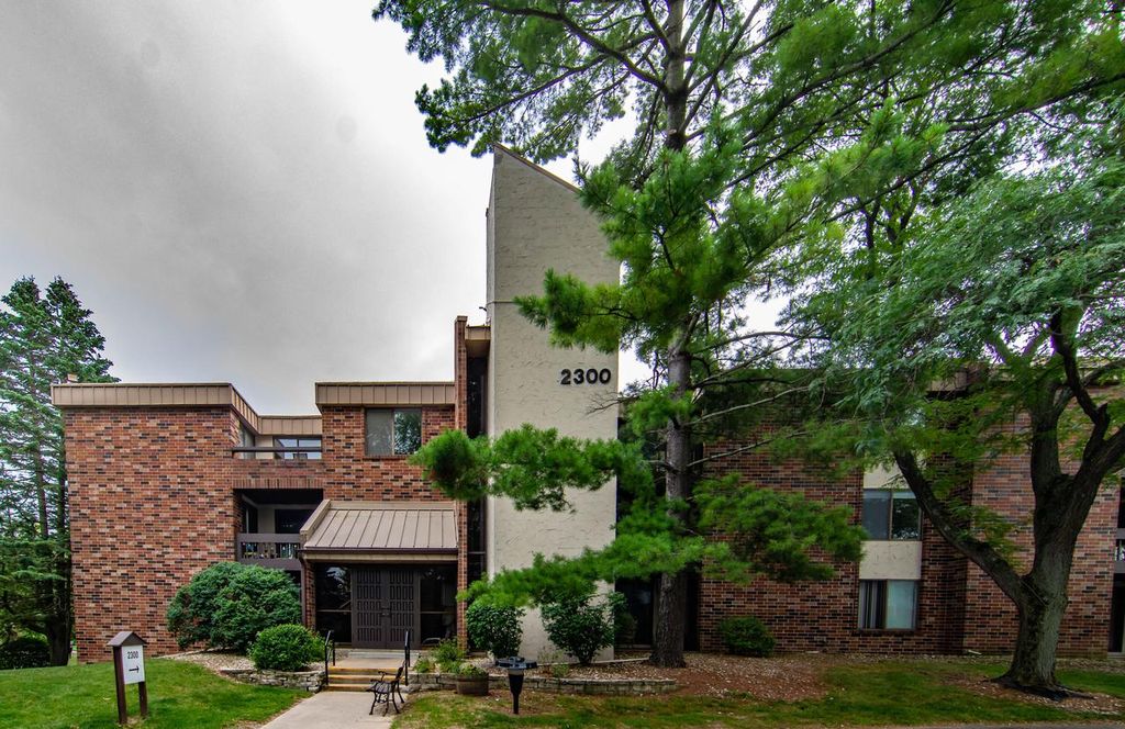 2300 West Good Hope ROAD #339, Glendale, WI 53209 - See Est. Value ...