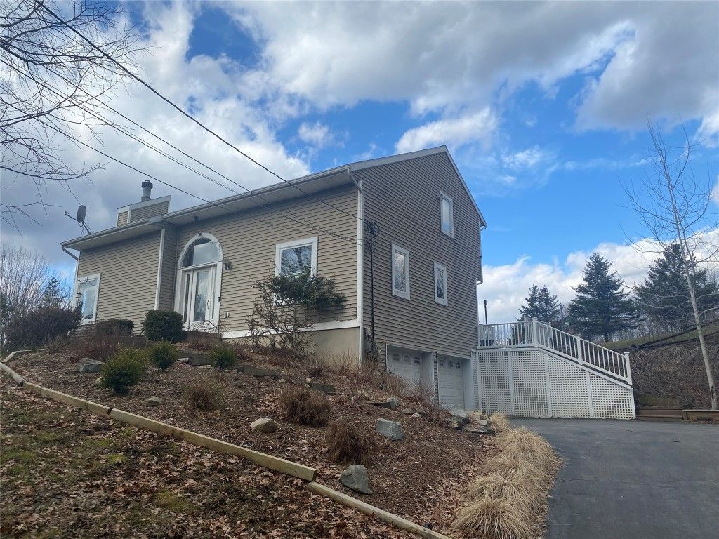 72 Lewis Rd, Binghamton, NY 13905 - See Est. Value, Schools & More