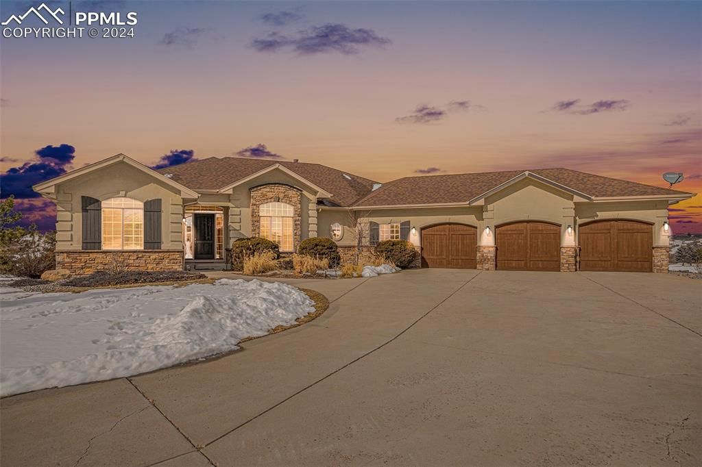 2768 Hawken Dr, Castle Rock, CO 80109 - See Est. Value, Schools & More