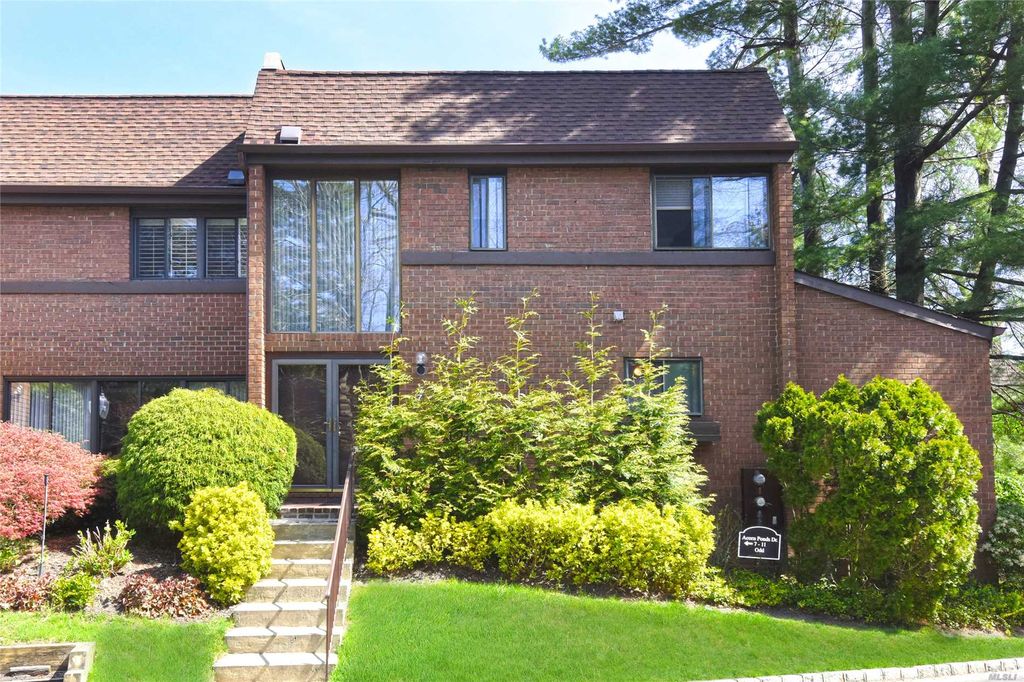 7 Acorn Ponds Dr, Roslyn, NY 11576 | Trulia 7 Acorn Ponds Dr, Roslyn, NY 11576 | Trulia
