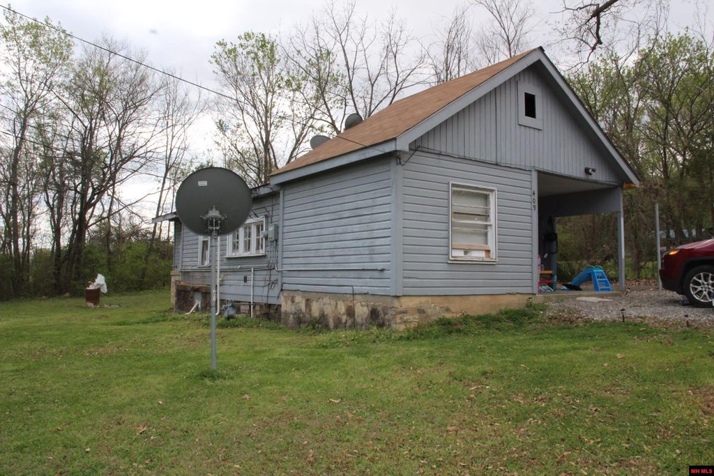 409 Highway 202 E, Summit, AR 72677 - See Est. Value, Schools & More