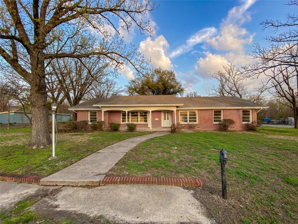 2400 Mayo St, Commerce, TX 75428 | Trulia