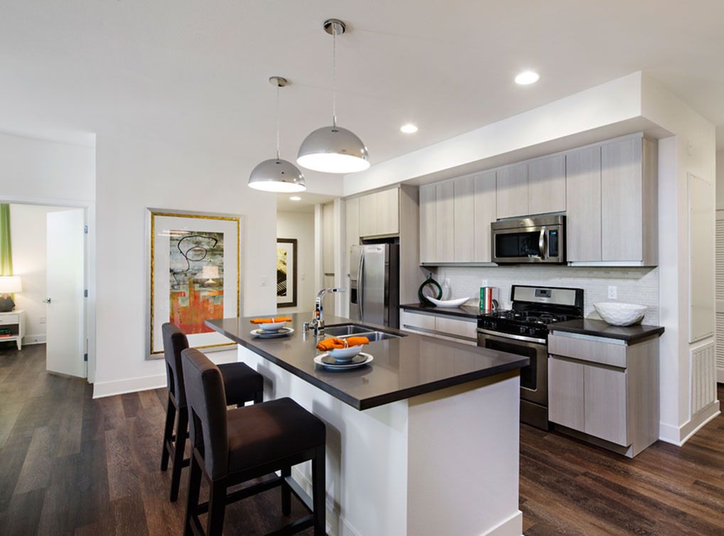 321 N Orange St #B, Glendale, CA 91203 - See Est. Value, Schools & More