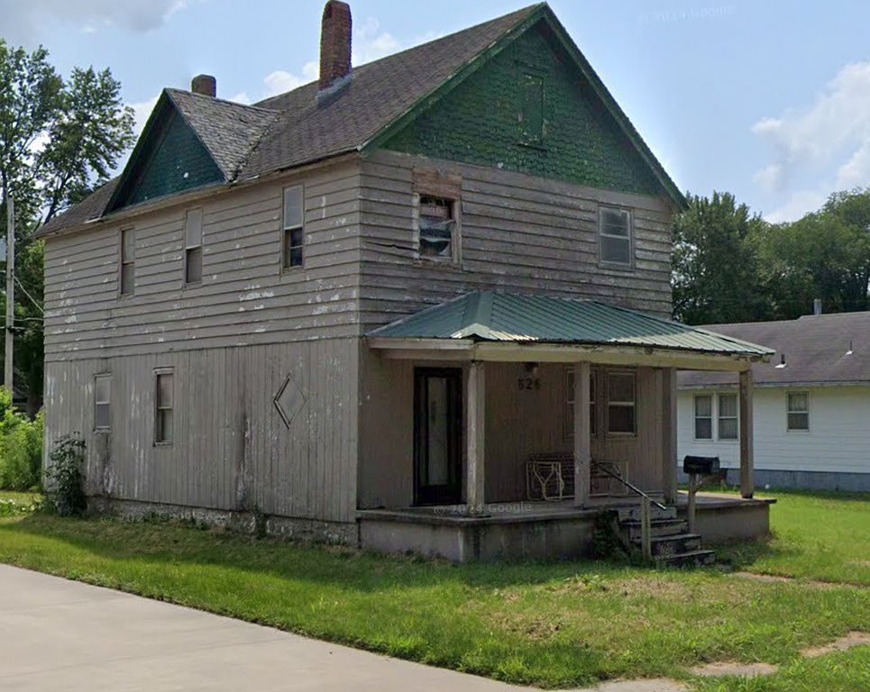 626 NE Freeman Ave, Topeka, KS 66616 - See Est. Value, Schools & More