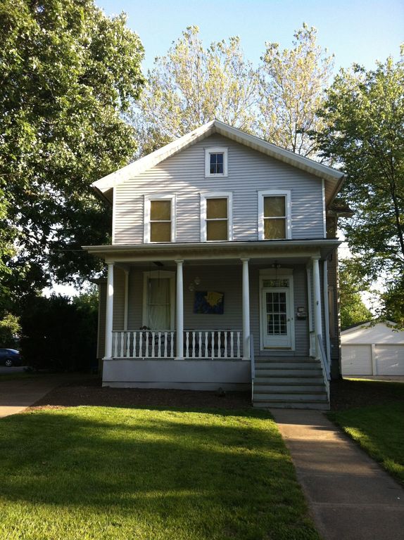 703 Bell St, Bloomington, IL 61701 - See Est. Value, Schools & More