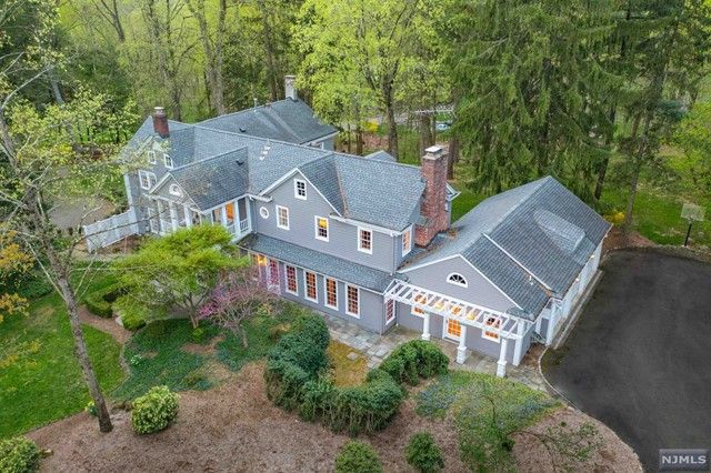13 Ackerman Rd, Saddle River, NJ 07458 - See Est. Value, Schools & More