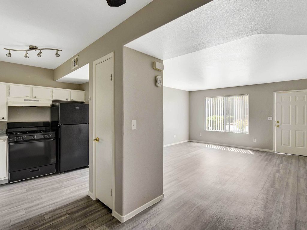 4450 Karen Ave #251, Las Vegas, NV 89121 - See Est. Value, Schools & More