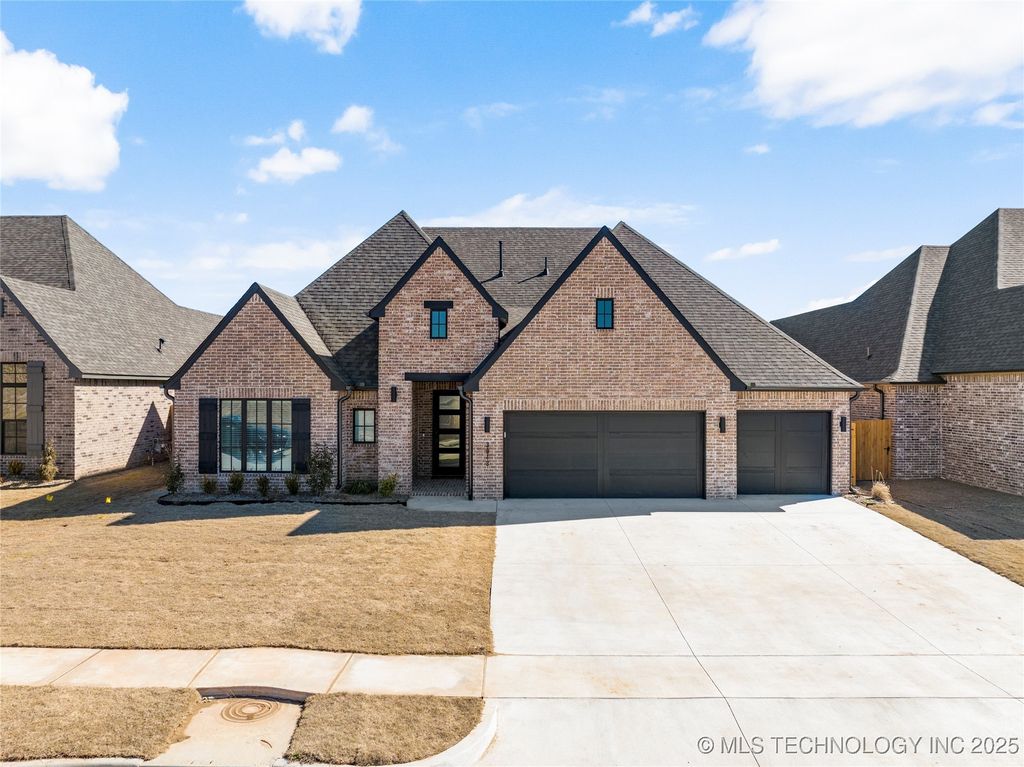 3913 S Gardenia Ave, Broken Arrow, OK 74011 - See Est. Value, Schools ...
