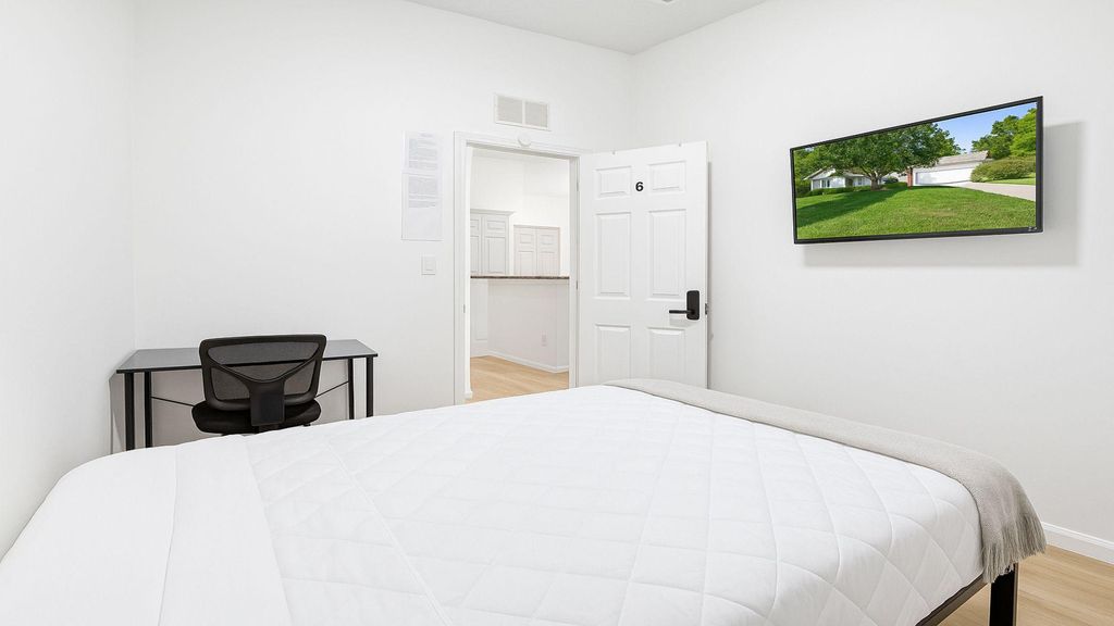 1212 SE Petunia Ave #6, Pt Saint Lucie, FL 34952 - See Est. Value ...