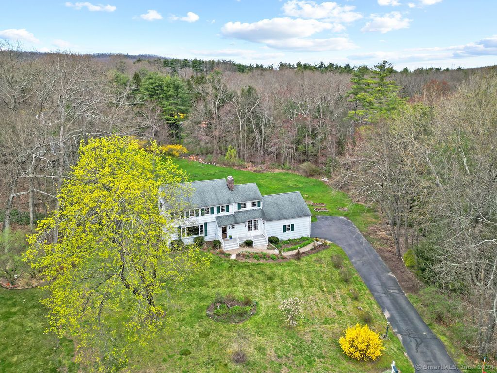 10 Glenn Hollow Lane, West Simsbury, CT 06092 - See Est. Value, Schools & More