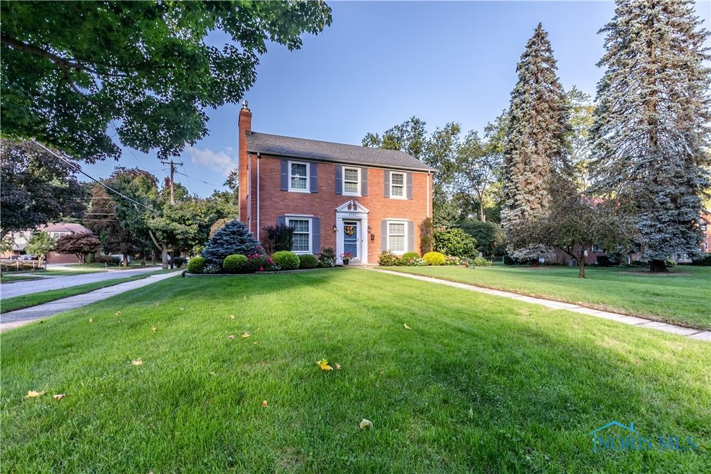 2703 Pemberton Dr, Toledo, OH 43606 | Trulia