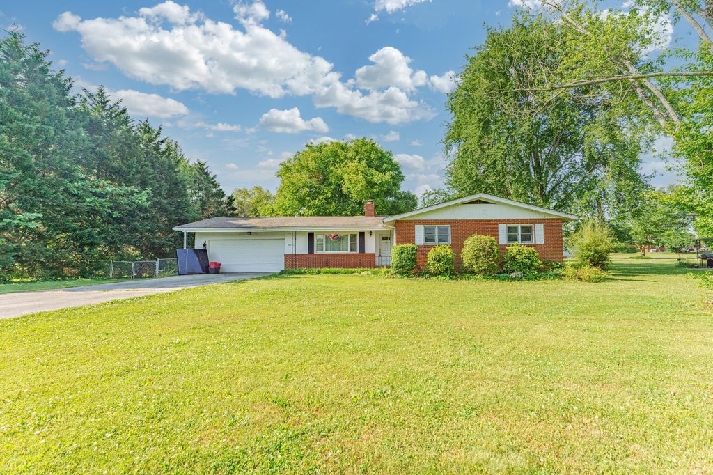 8624 Dolph Dr #13, Knoxville, TN 37931 - See Est. Value, Schools & More