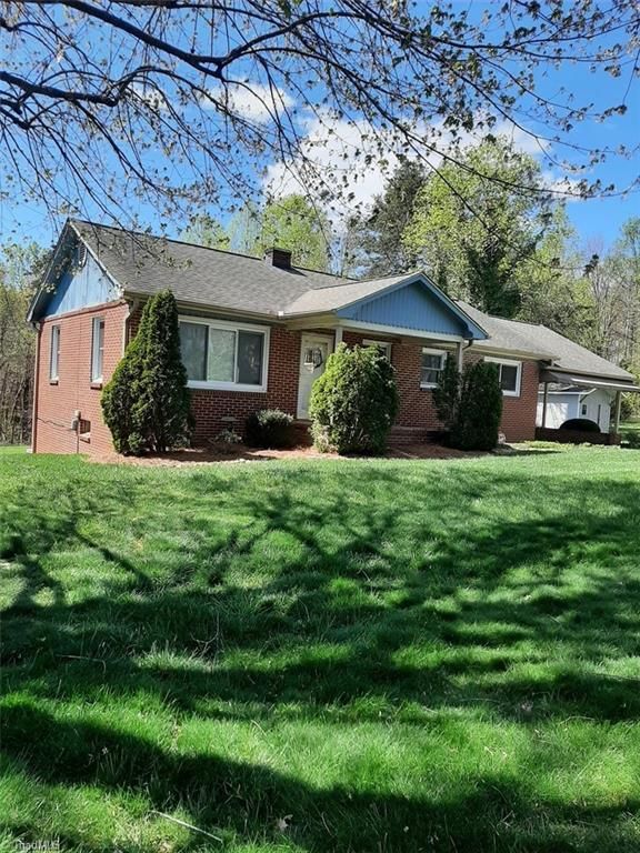 136 Morgan Rd, Winston Salem, NC 27105 - See Est. Value, Schools & More