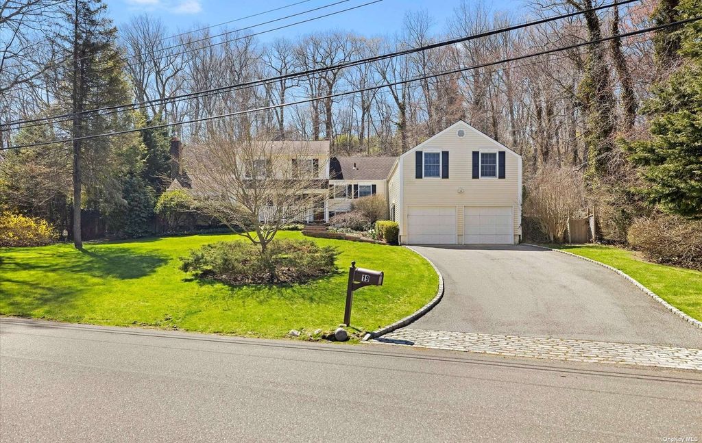 19 Tappen Drive, Melville, NY 11747 | Trulia