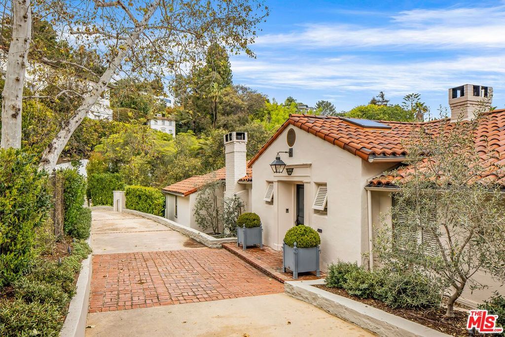 10770 Chalon Rd, Los Angeles, CA 90077 - See Est. Value, Schools & More