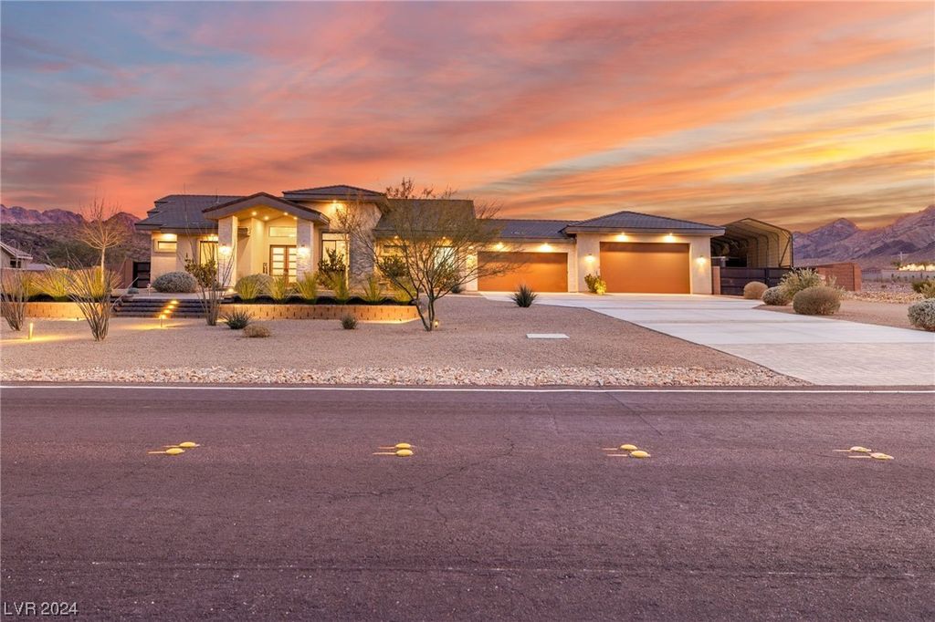 411 Foxhall Rd, Henderson, NV 89002 - See Est. Value, Schools & More