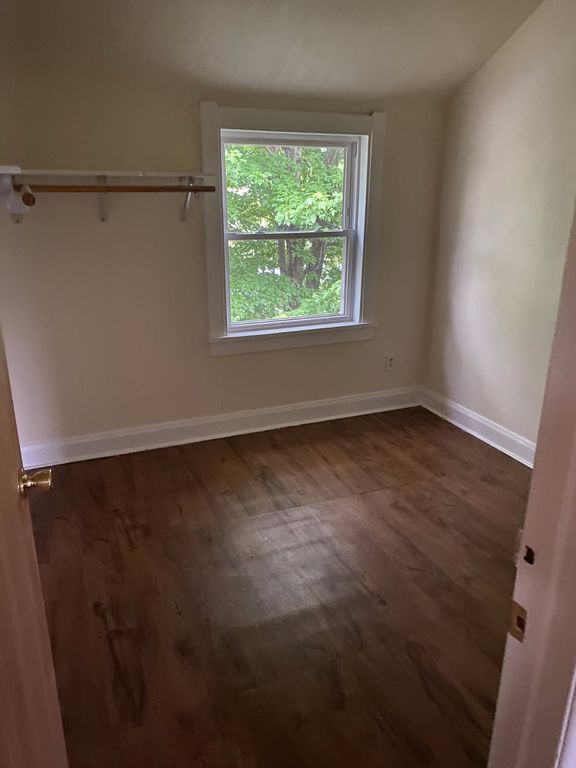 5915 Wallace Rd, Hammond, IN 46320 - See Est. Value, Schools & More