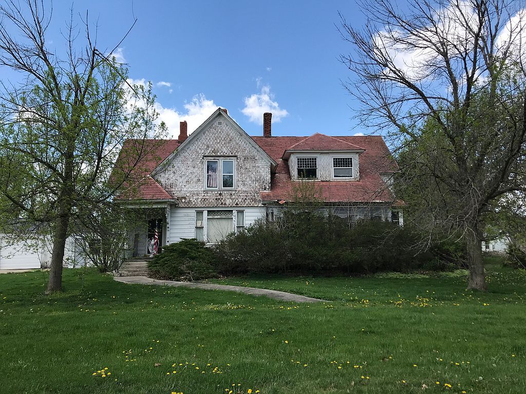 306 W Main St, Neponset, IL 61345 - See Est. Value, Schools & More