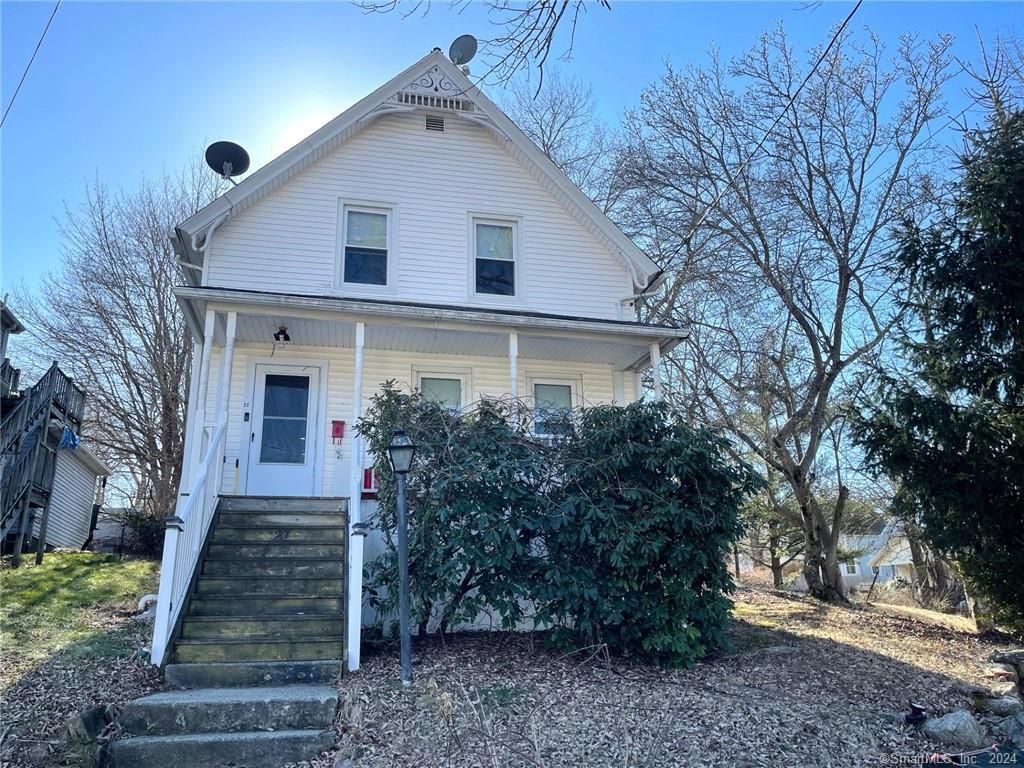 27 Yerrington Avenue, Norwich, CT 06360 - See Est. Value, Schools & More