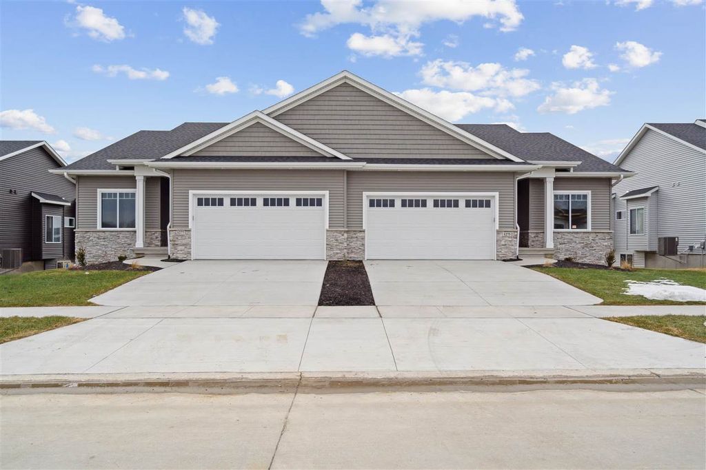 1277 Berkshire Ln, North Liberty, IA 52317 - See Est. Value, Schools & More