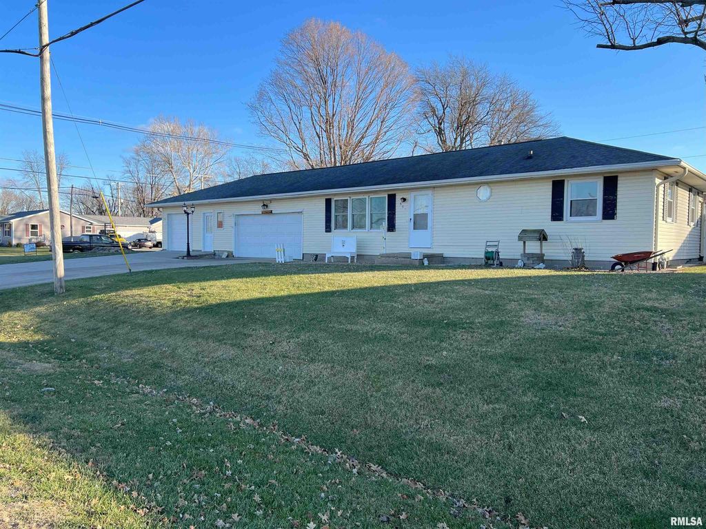 601 W Greenwood Ave, South Jacksonville, IL 62650 | MLS# CA1026518 | Trulia