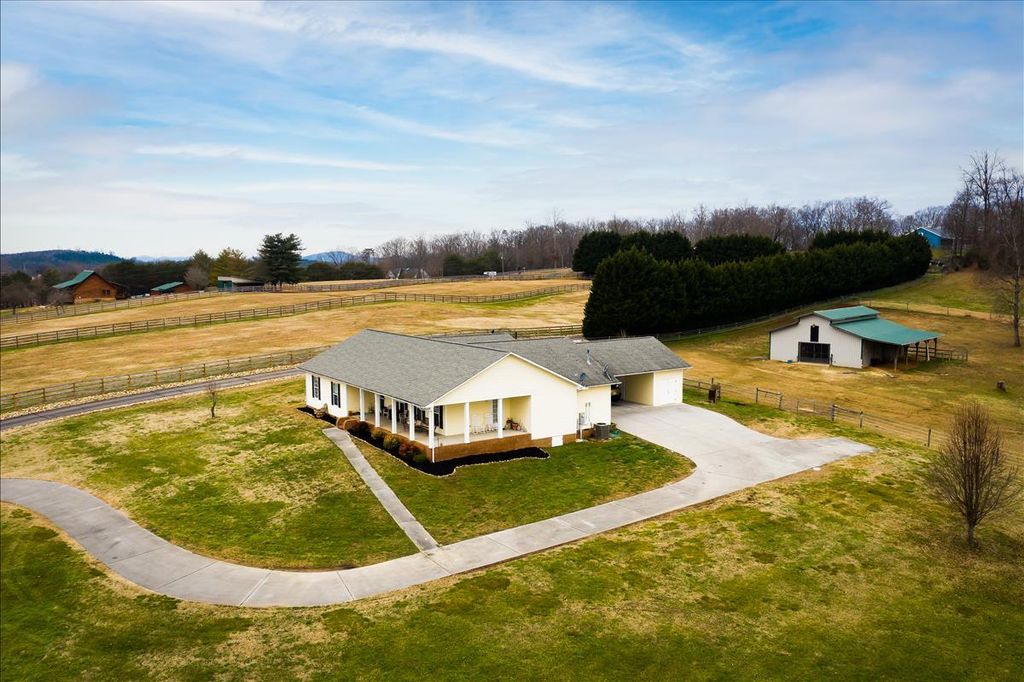 7600 Morganton Rd, Greenback, TN 37742 | Trulia