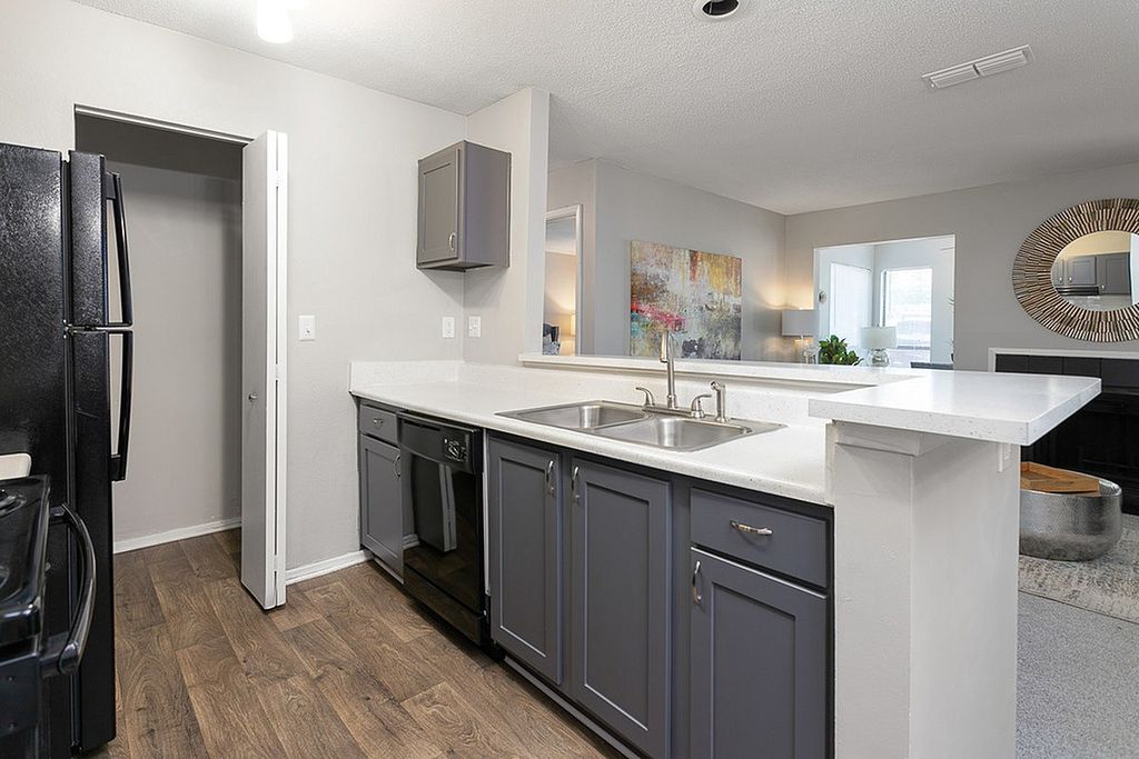 5856 Old Oak Ridge Rd #900-0906, Greensboro, NC 27410 - See Est. Value ...