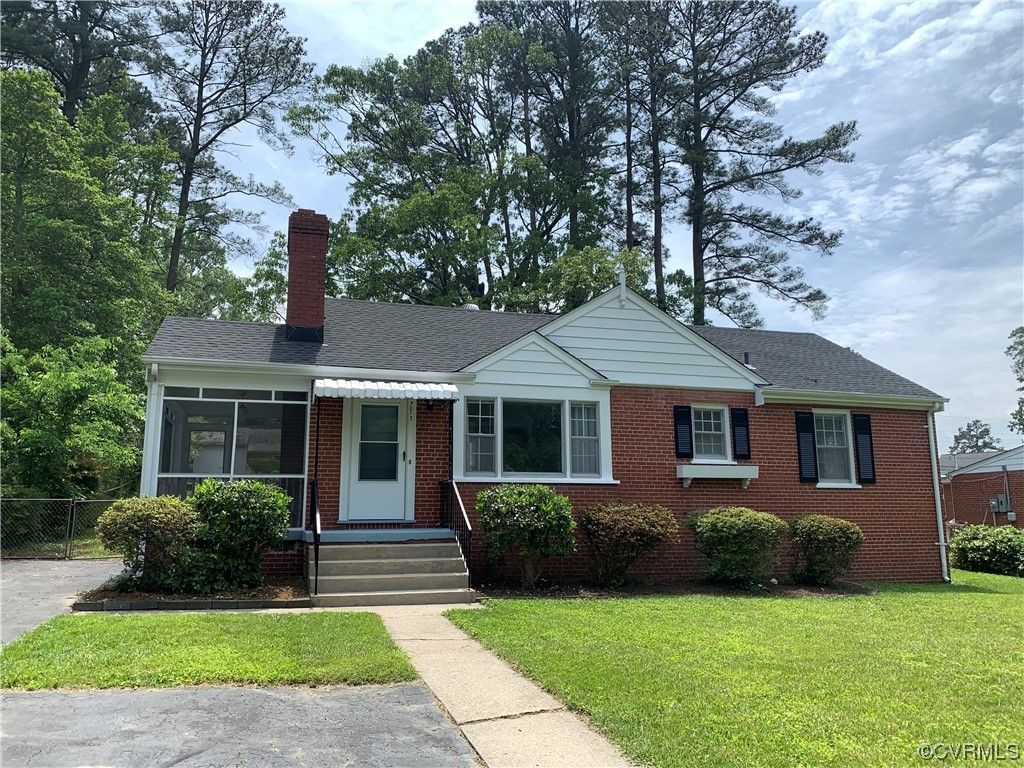 9013 Farmington Dr, Glen Allen, VA 23229 - See Est. Value, Schools & More