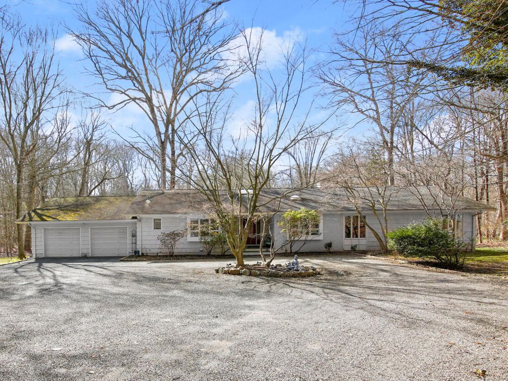 180 Blackwood Lane, Stamford, CT 06903 - See Est. Value, Schools & More