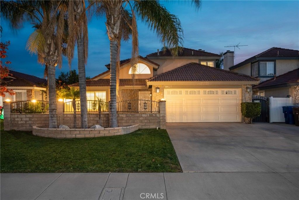 19927 Silvercrest Ln, Riverside, CA 92508 - See Est. Value, Schools & More