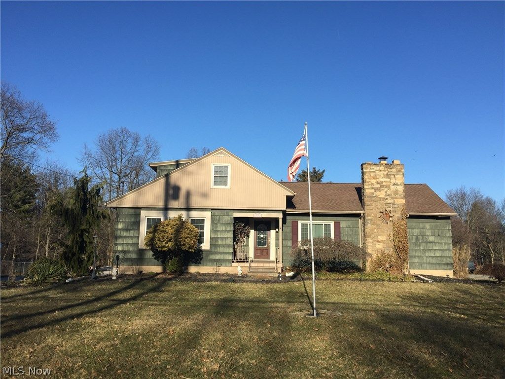 378 North Rd NE, Warren, OH 44483 - See Est. Value, Schools & More