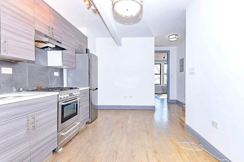 310 E 25th St #2C, Brooklyn, NY 11226 - See Est. Value, Schools & More