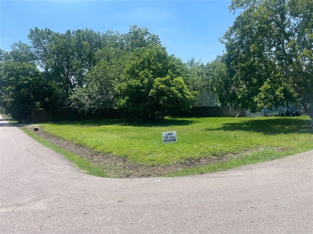 842 E 40th St, Houston, TX 77022 | MLS# 15571780 | Trulia