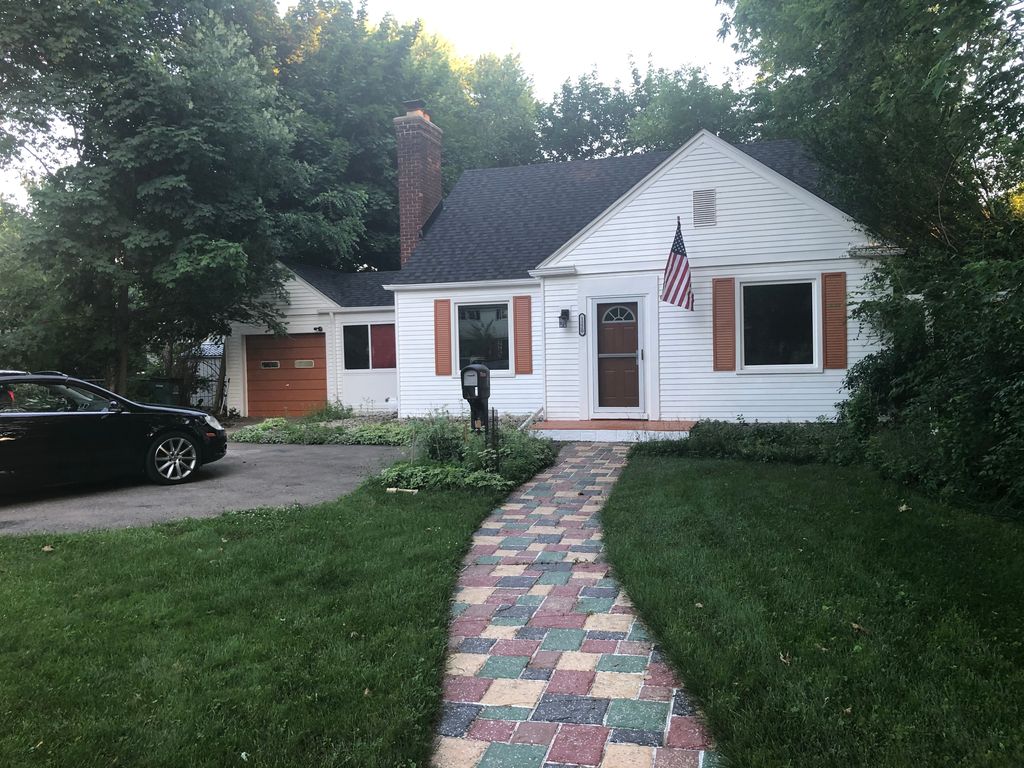 1220 E Maple Rd #1, Birmingham, MI 48009 - See Est. Value, Schools & More