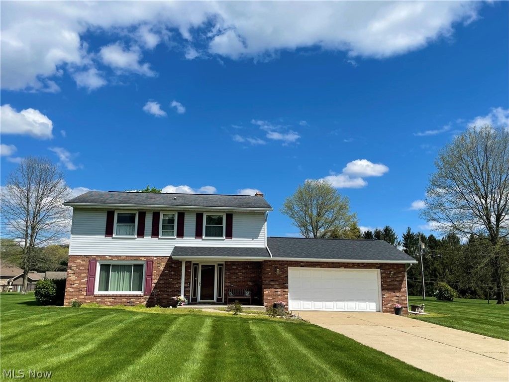 1019 College Dr SE, New Philadelphia, OH 44663 - See Est. Value ...