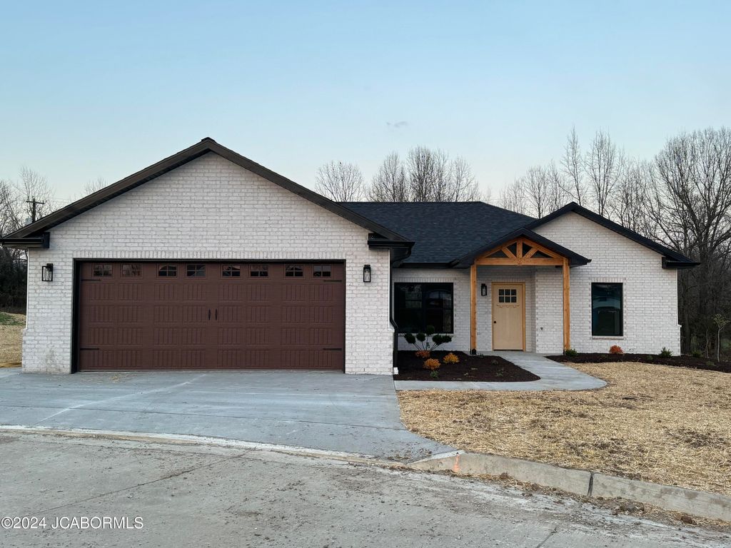 703 Quail Hollow Dr, California, MO 65018 | MLS# 10067356 | Trulia