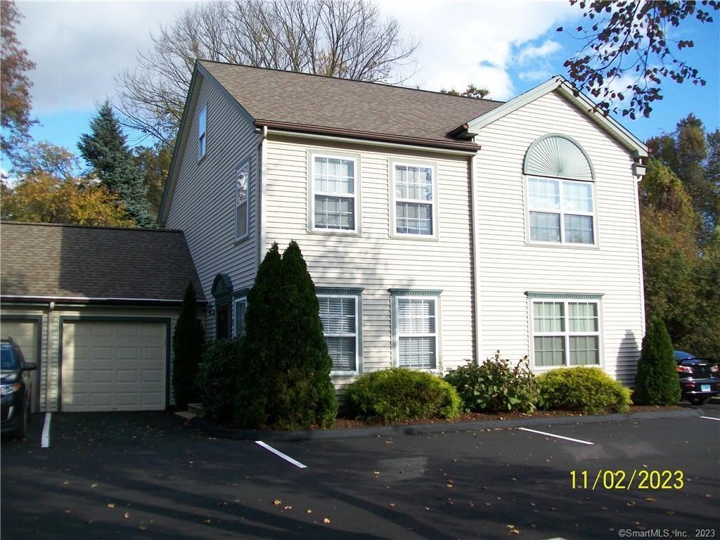 26 Kendall Green Dr #26, Milford, CT 06461 - See Est. Value, Schools & More