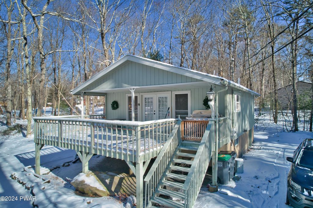 139 Hillview Pl, Shohola, PA 18458 - See Est. Value, Schools & More