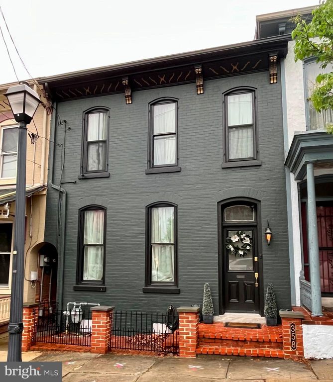 358 Main St, Denver, PA 17517 - See Est. Value, Schools & More